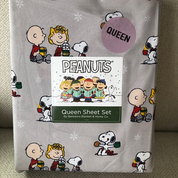 Peanuts | Bedding | Nwt Snoopy And Peanuts Queen Sheet Set | Poshmark